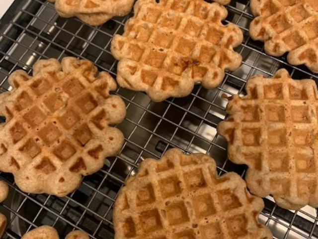 Fluff Fold & Prep – We take the stress out of laundry and meal prep!